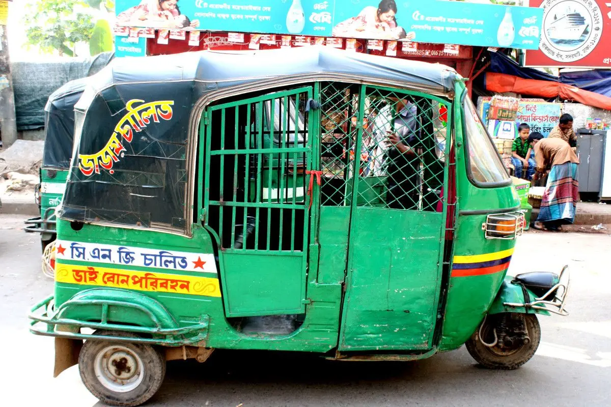 Cng taxi: transporte eficiente y sostenible en la india | Radio Taxi La ...